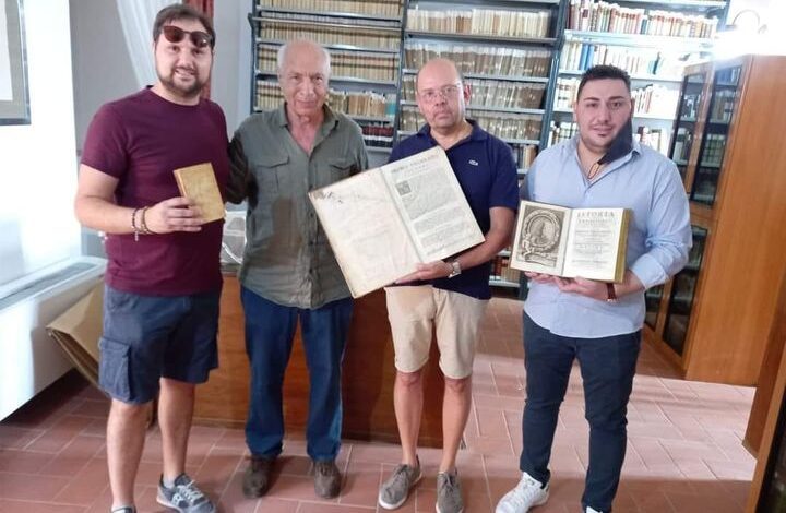 Antichi manoscritti in dono alla comunità di Ottati - InfoCilento