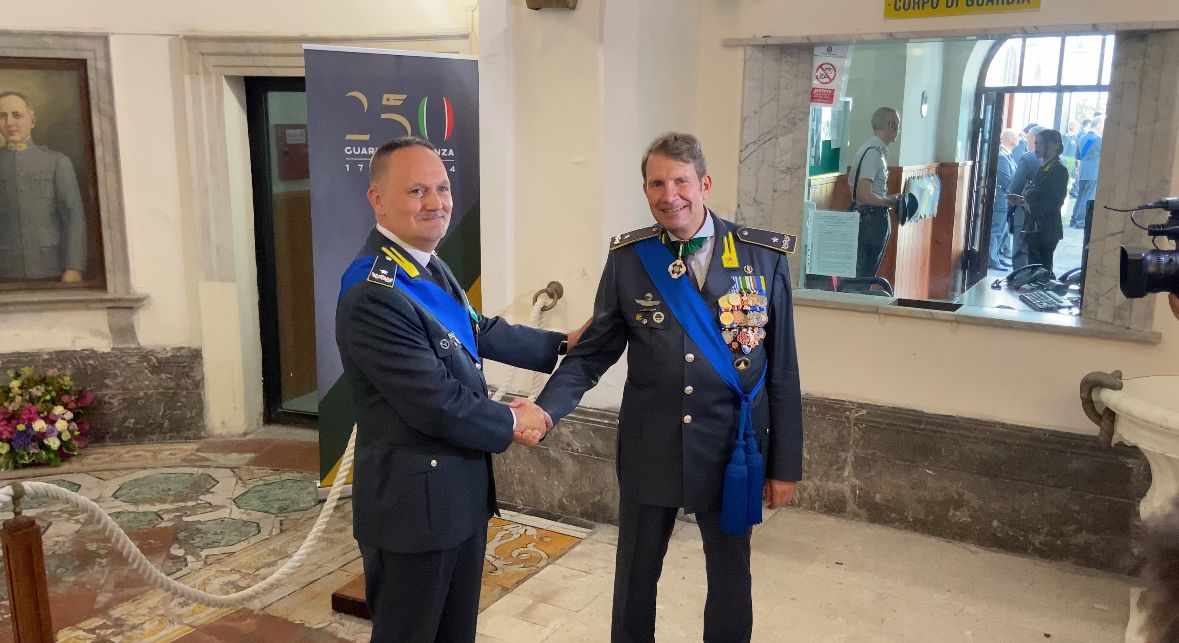 Salerno, cambio al vertice della Guardia di Finanza: arriva il generale ...