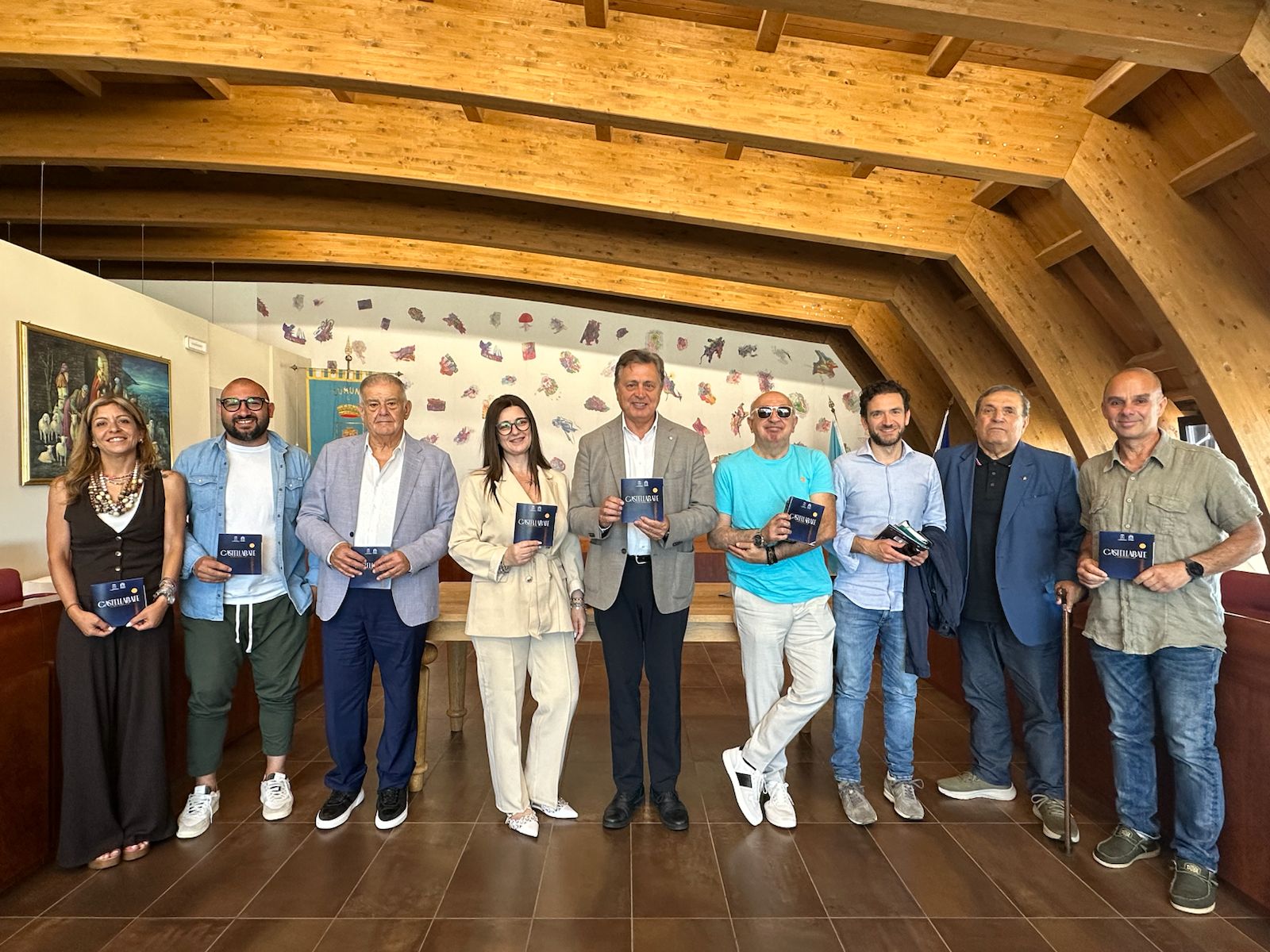 Castellabate, presentato il calendario degli eventi: da Salemme a Sal ...